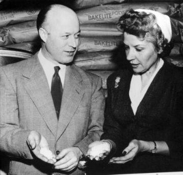 Adiós a Tupperware, la icónica firma que nació de las estrecheces de la ...