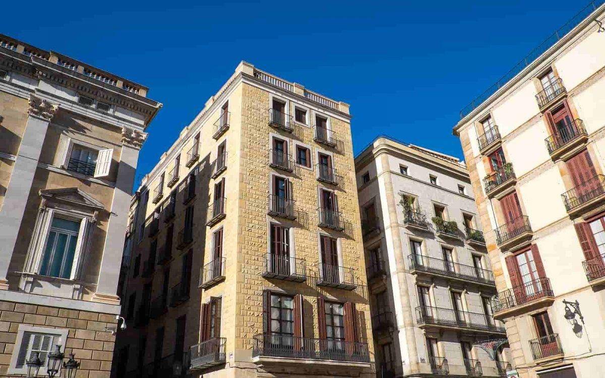 El FMI alerta del riesgo de burbuja inmobiliaria en España en 2026 ...