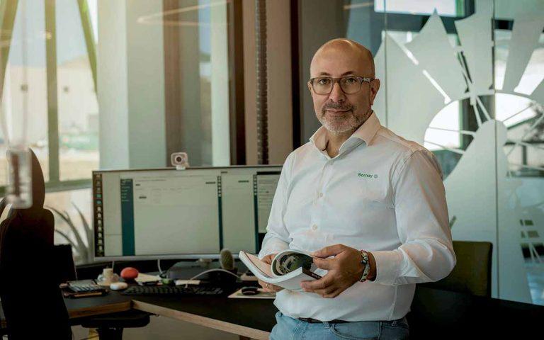 Bornay, la minieólica alicantina que camina de la mano de Tesla